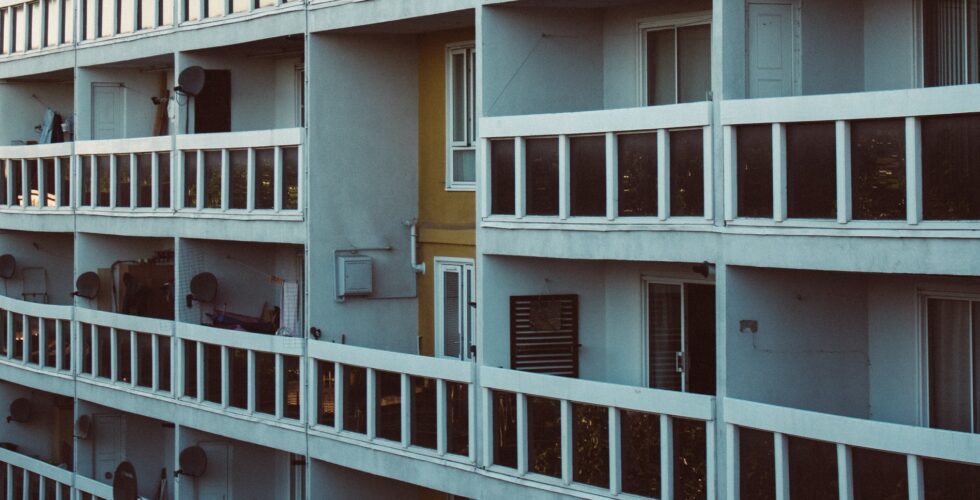 Deprivation, modifiable factors and childhood deaths